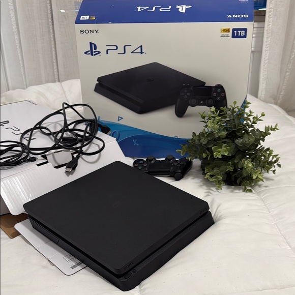 Sony | Video Games & Consoles | Sony Black Ps4 Slim Console With ...